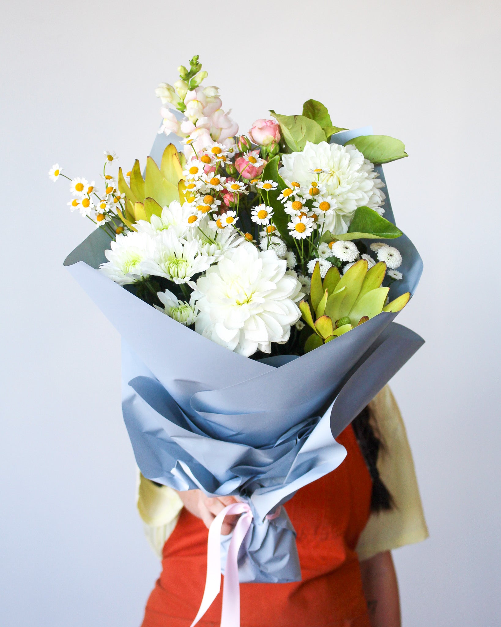 Classic Posy - Small | Fresh Flower & Gift Delivery – The Daily Posy
